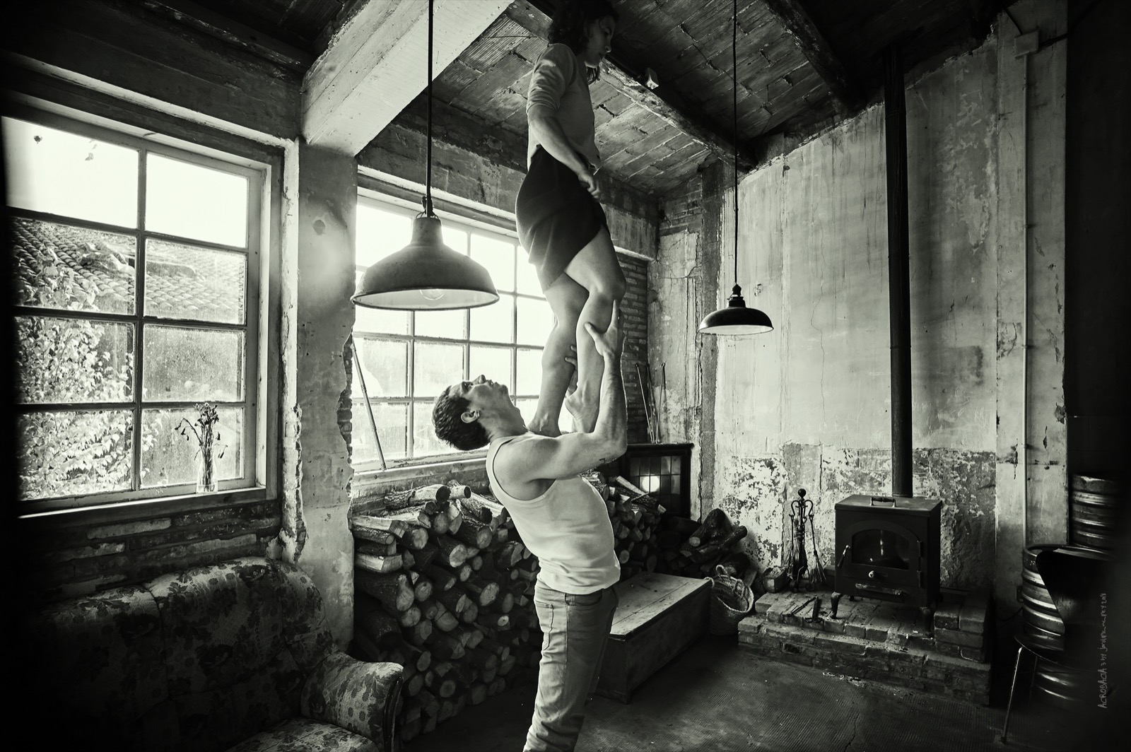 Suvremena cirkuska predstava „Fil“ katalonskog akrobatskog kolektiva ...